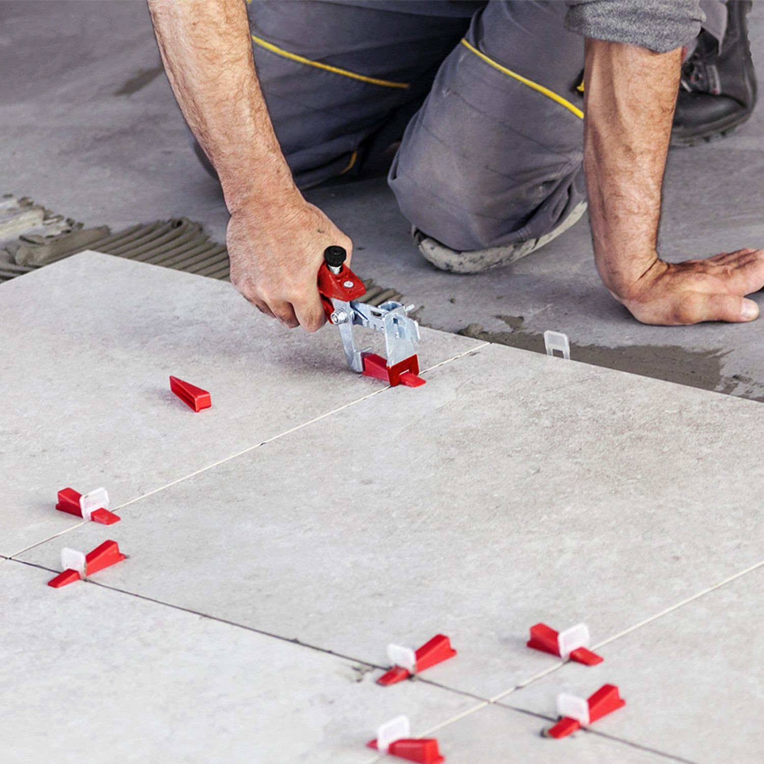 Tileasy 2mm Tile Levelling Bases - Pack Of 100 | Tiling Tools & Spacers